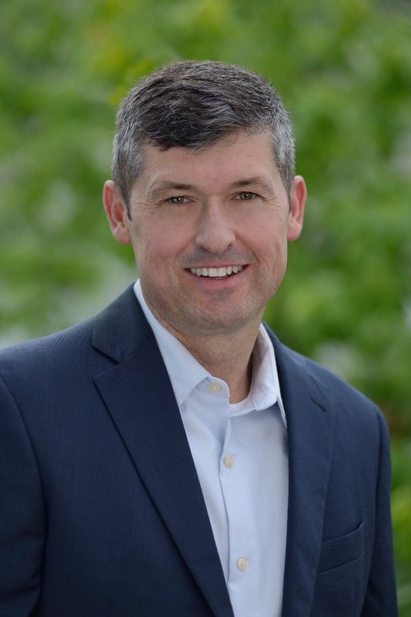 The Dos and Don’ts of Lawyer Headshots – St Louis HeadShot Photographer ...